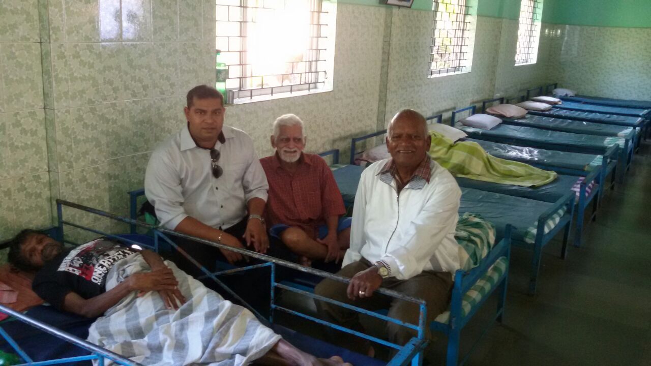 Visiting Old Age Home In Quepem - Goan Seamen Association Of India
